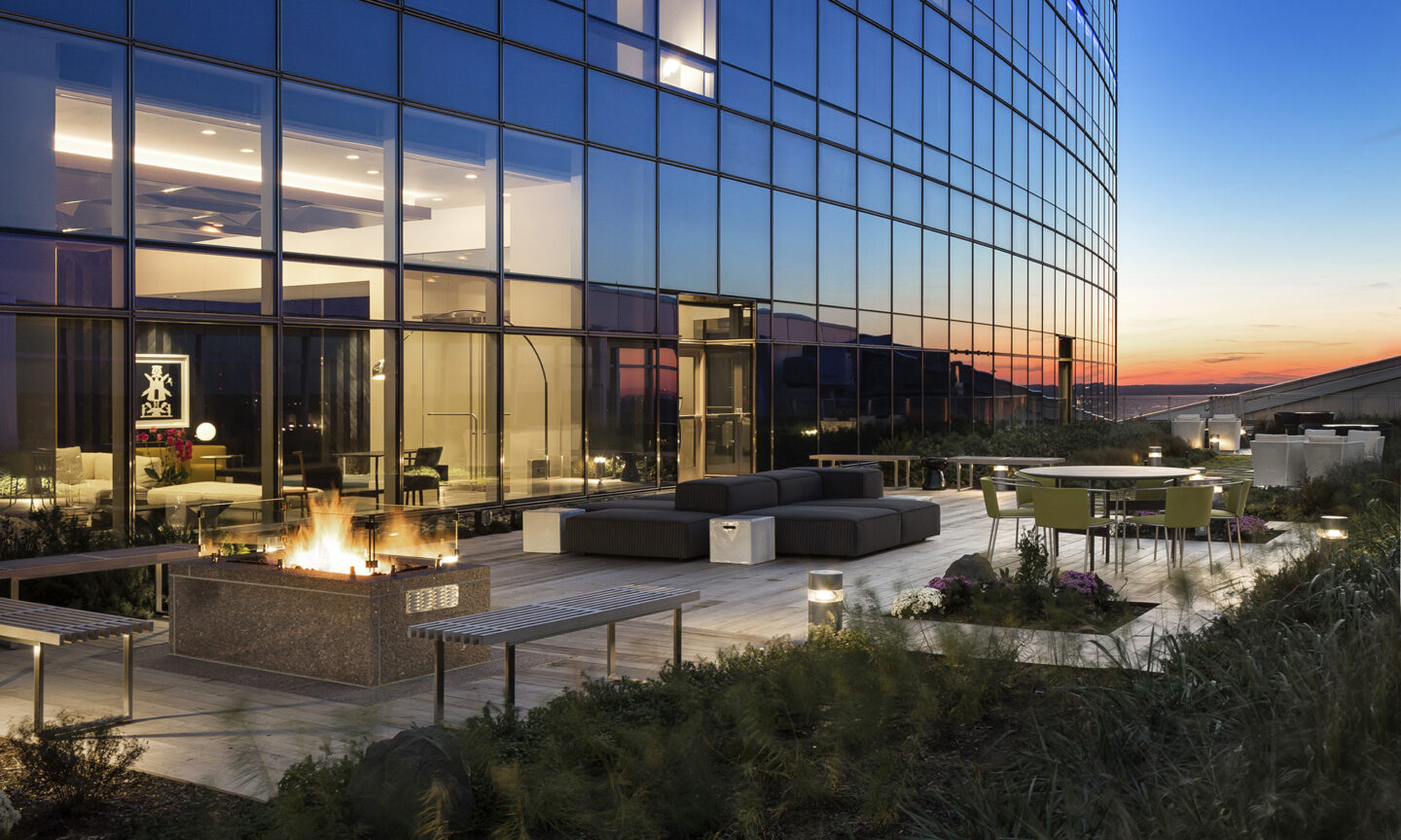 Inside the FMC Tower, the Skyscraper That Forever Changed Philly’s ...
